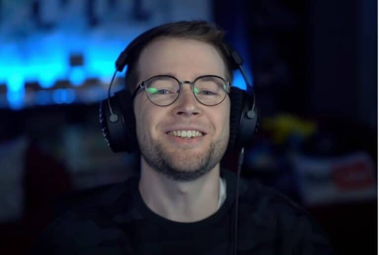 DanTDM Merch guide - Avid Fan Merch